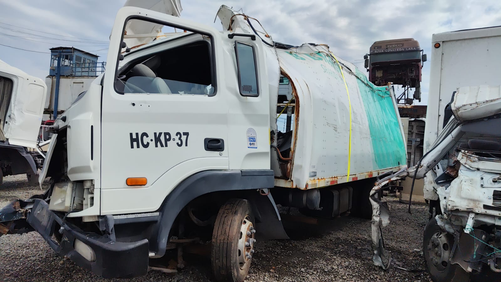 Desarmaduría San Pablo - COMPRESOR DE AIRE HYUNDAI HD120 USADO, En desarme.