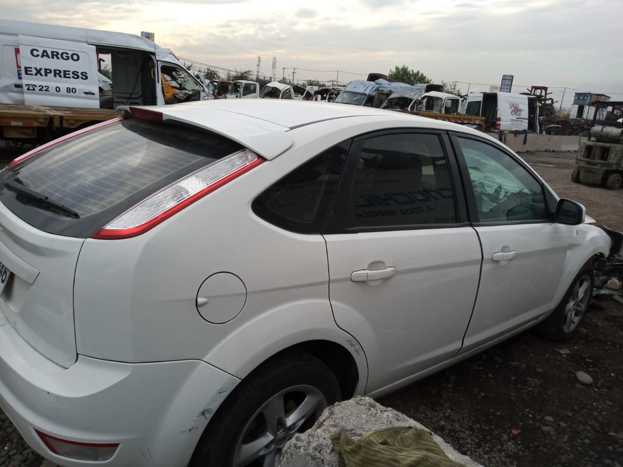 Desarmaduría San Pablo - TABLERO FORD FOCUS USADO, En desarme.