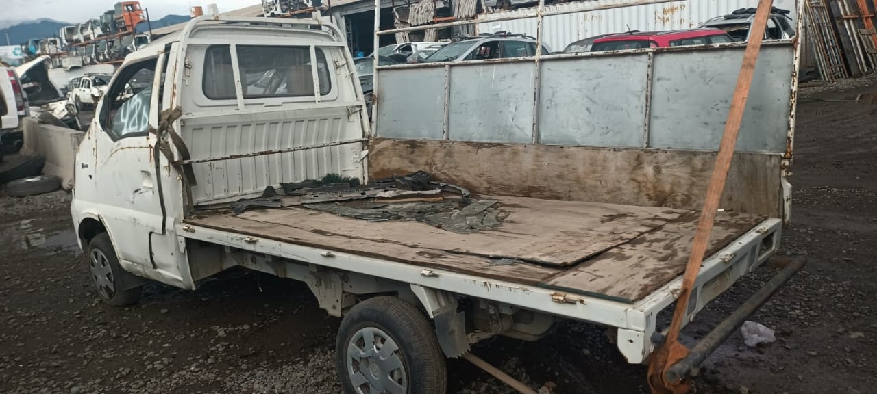 Desarmaduría San Pablo - CARROCERíA PLANA HAFEI MINYI USADA, En desarme.