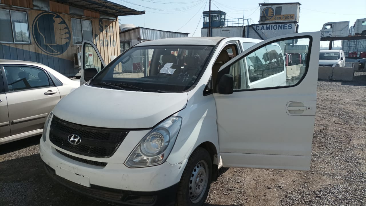 Desarmaduría San Pablo - RIEL INYECCIóN HYUNDAI H1 USADO, En desarme.
