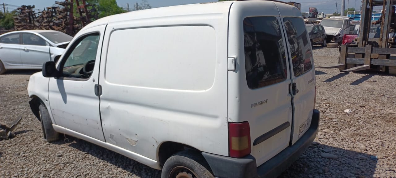 Desarmaduría San Pablo - MOTOR PEUGEOT PARTNER USADO, En desarme.