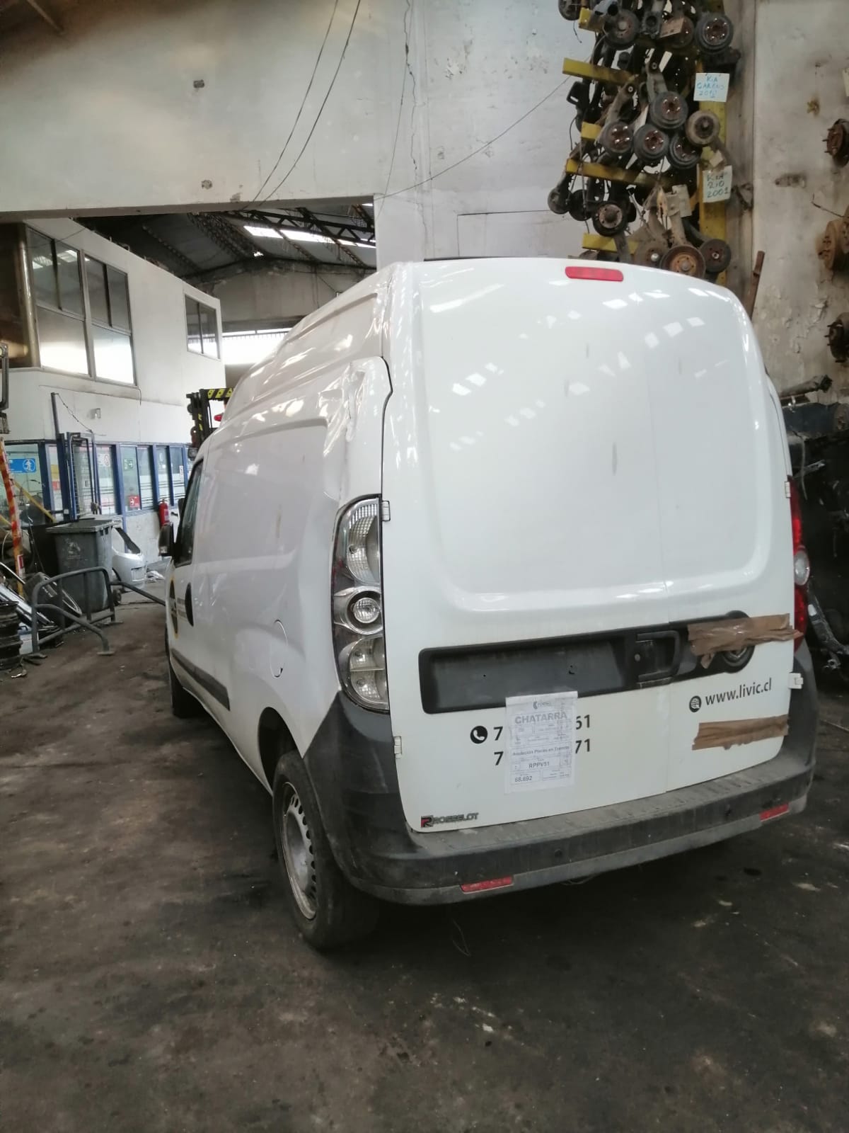 Desarmaduría San Pablo - PATA GUACHA CAMIóN DODGE RAM USADA, En desarme.