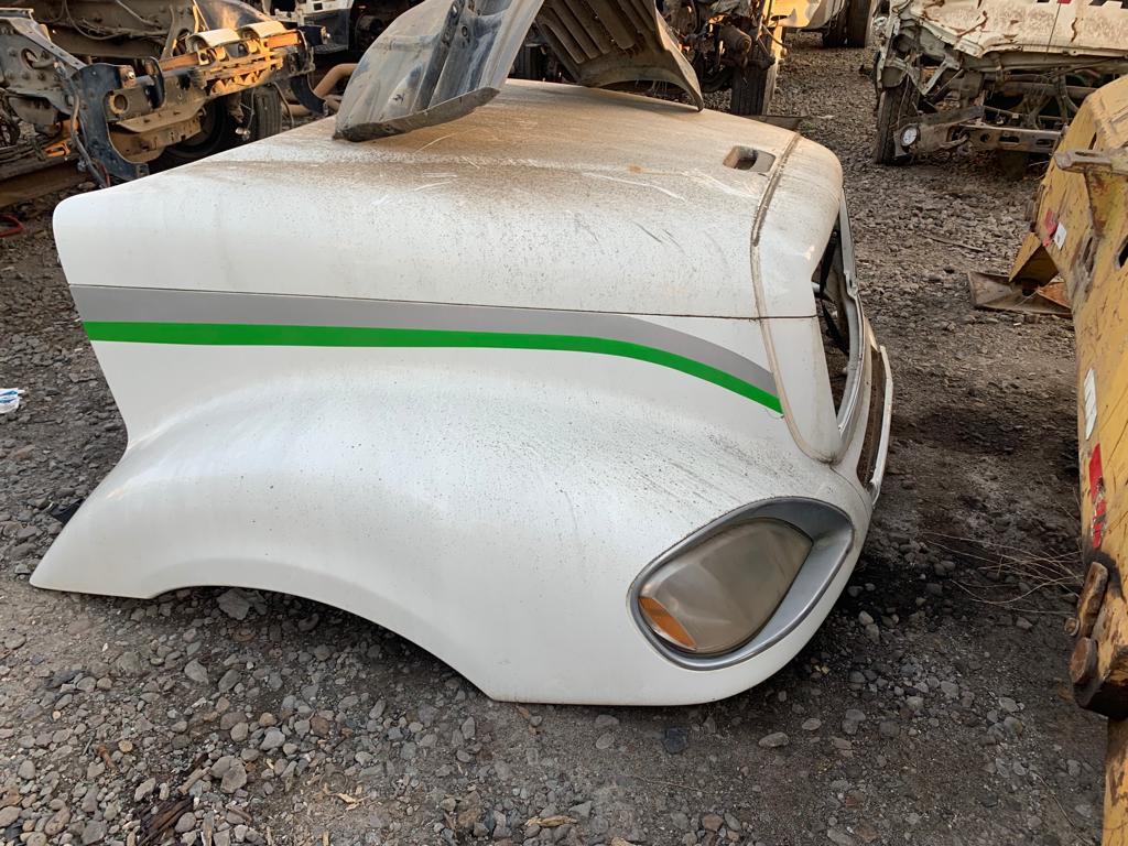 Desarmaduría San Pablo - EJE FREIGHTLINER CL120 USADO, En desarme.