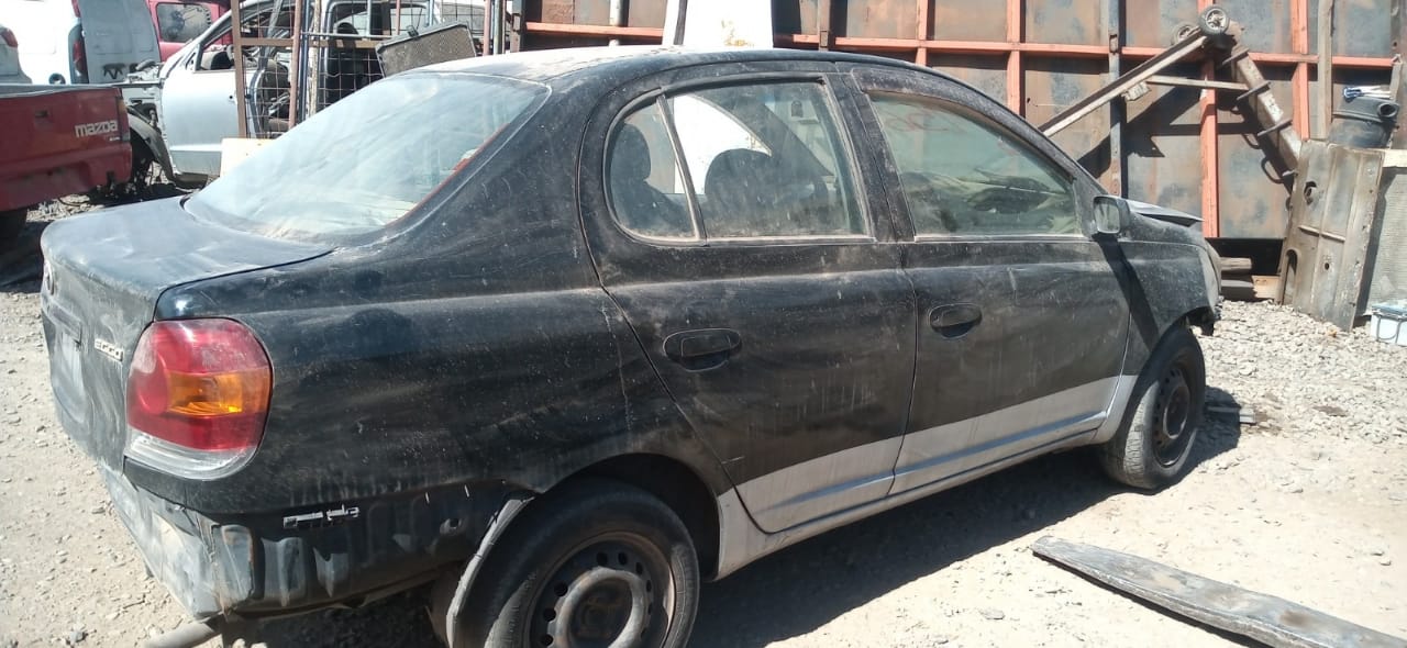 Desarmaduría San Pablo - PICK UP TOYOTA YARIS USADO, En desarme.