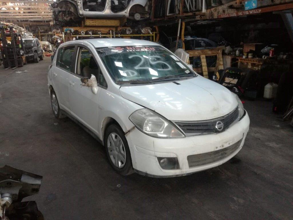 Desarmaduría San Pablo - NISSAN TIIDA , En desarme.